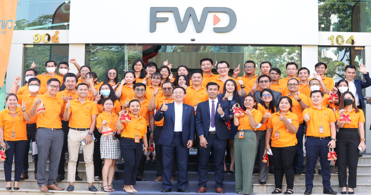 ដំណើរទស្សនកិច្ចរបស់អគ្គនាយក FWD Group មកកាន់ FWD Cambodia ...