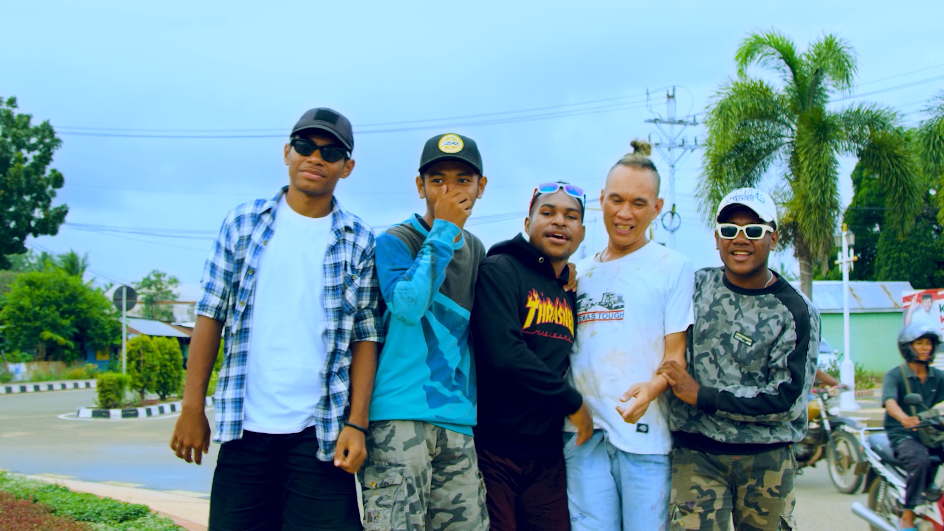 5 Usulan Kocak Nama Grup Musik di Serial Keluarga Epen Cupen - TrueID