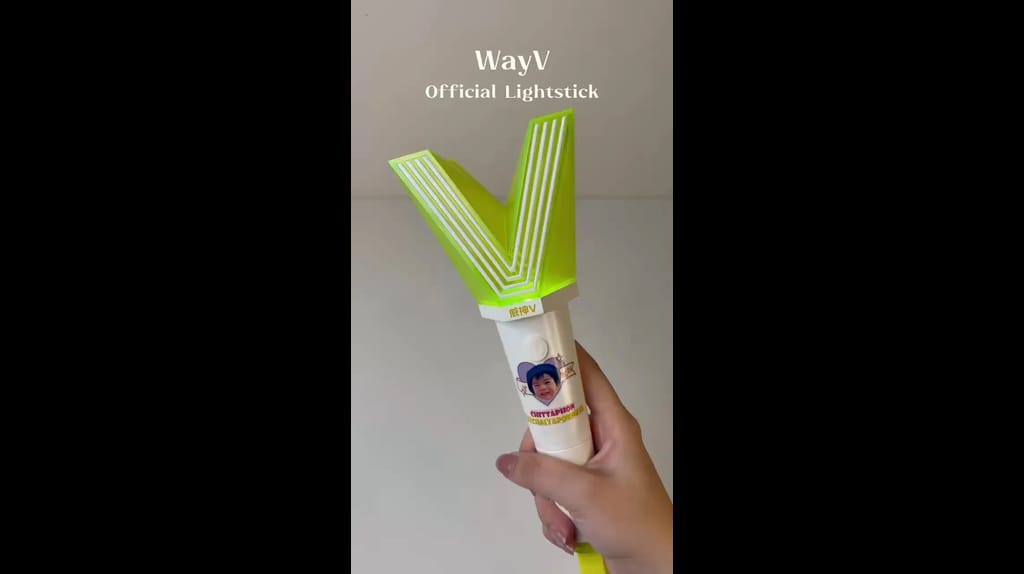 รีวิว แท่งไฟต้นหอม WayV Official Lightstick - TrueID Shorts