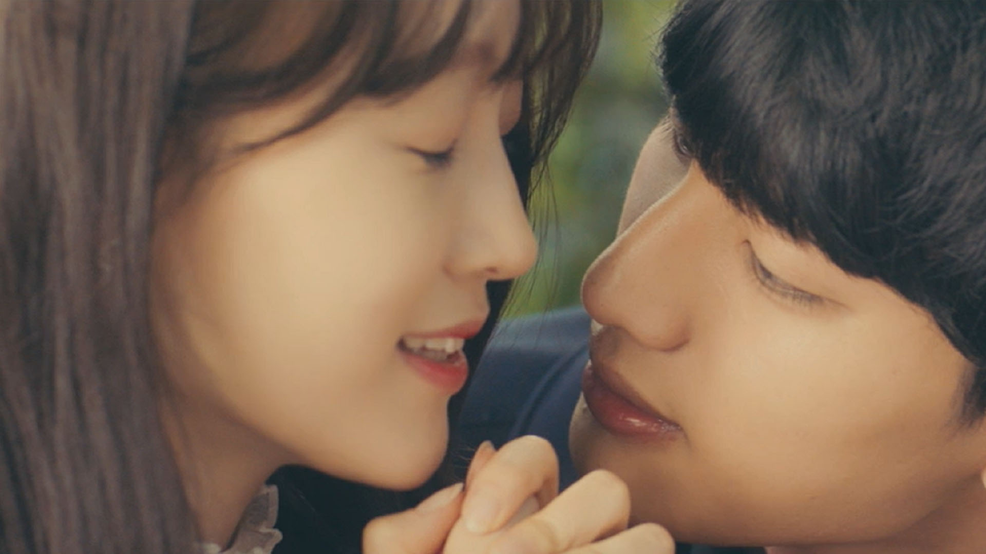 Nonton 8 Momen Baper Mari dan Suho di Instant Romance Gratis | TrueID