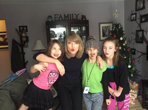 สวยและใจดี Taylor Swift เยี่ยมแฟนคลับที่ป่วยเป็นมะเร็ง