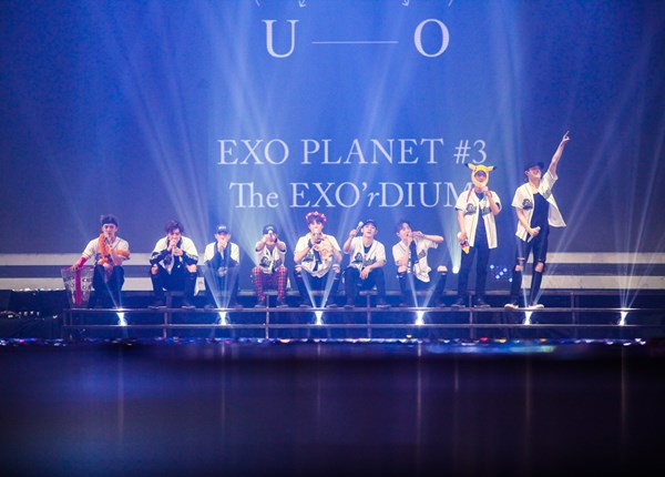 (คลิปมาแล้ว!) EXO ระเบิดความสนุก ประเดิมทัวร์แรกในไทย กับ EXO Planet #3 ...