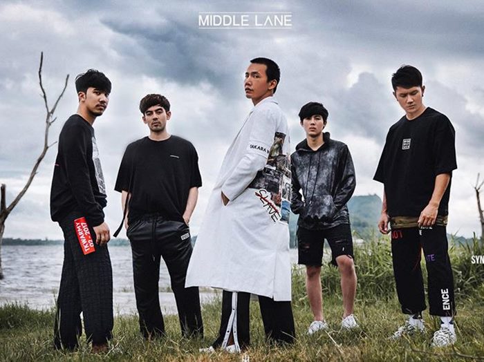 MIDDLE LANE จากสูงสุดสู่เส้นทางสายกลาง ส่งซิงเกิ้ลแรก ฉันนอนจมอยู่ เผยตัวตน