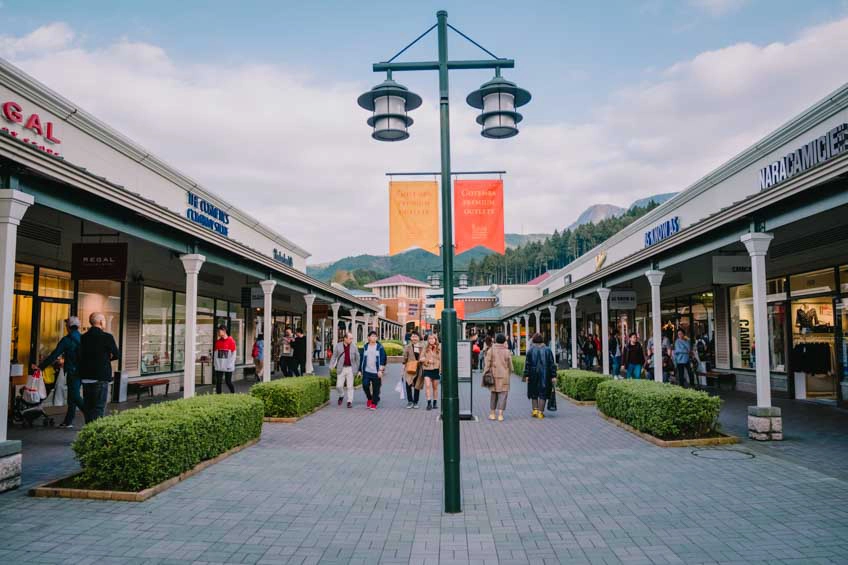 Gotemba Premium Outlets ที่เที่ยวญี่ปุ่น ใกล้โตเกียว พิกัดที่สายช้อปไม่ควรพลาด