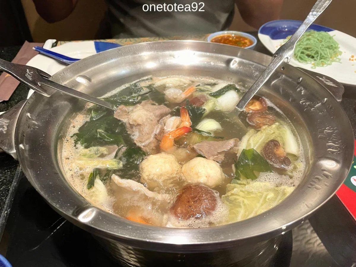 MK Gold Buffet อิ่มอร่อยที่ร้าน MK แบบบุฟเฟต์จัดเต็ม @MK Gold สาขา เอสพลานาด รัชดา ราคา 545.- บาท