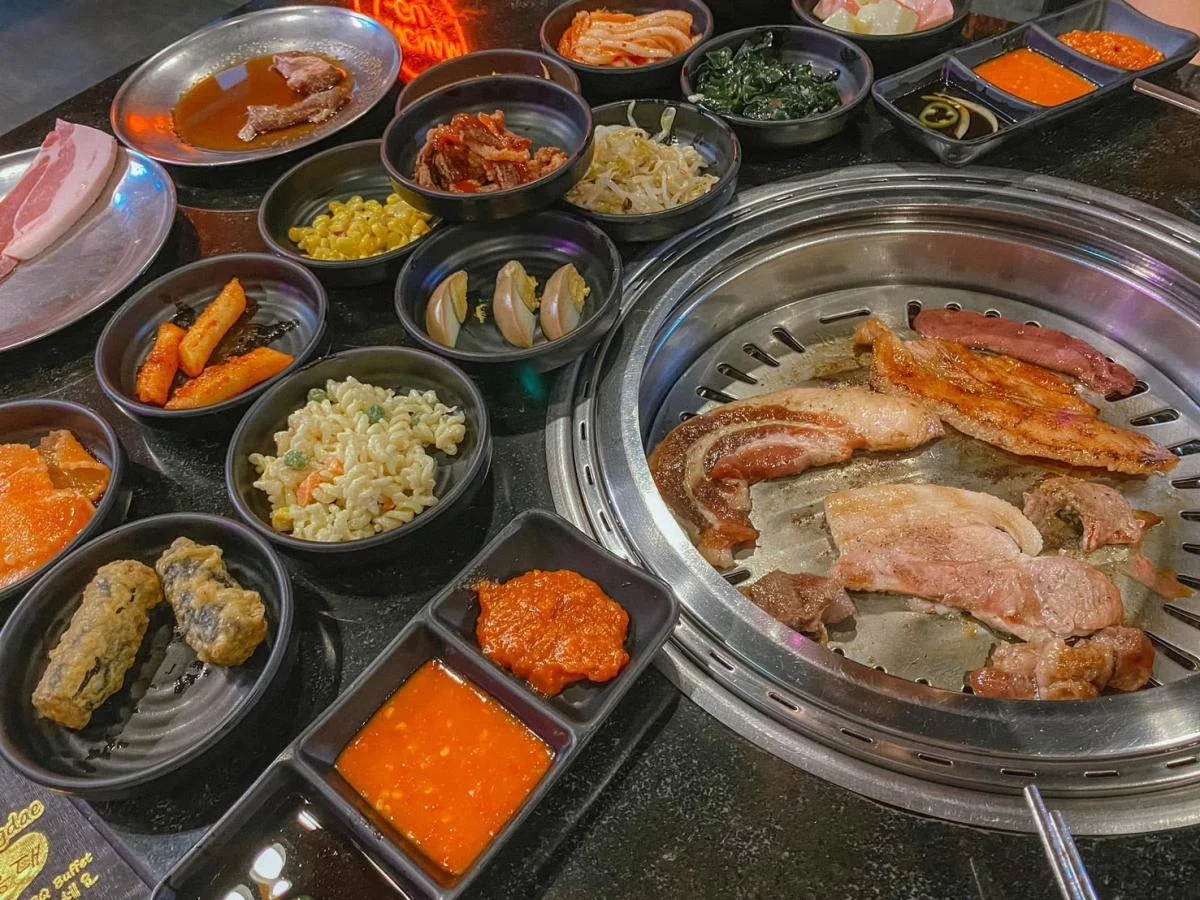 Hongdae Korean Barbeque Buffet: บุฟเฟ่ต์เกาหลีที่ลงตัว อร่อยได้แบบไม่เลี่ยน