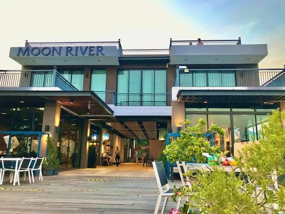 แนะนำร้านอาหารริมเจ้าพระยา มูนริเวอร์