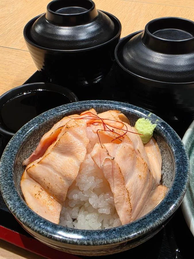 Donki Shokudo ร้านอาหารญี่ปุ่น ราคาย่อมเยา ซ่อนตัวอยู่ในดองกี้ ธนิยะ สีลม