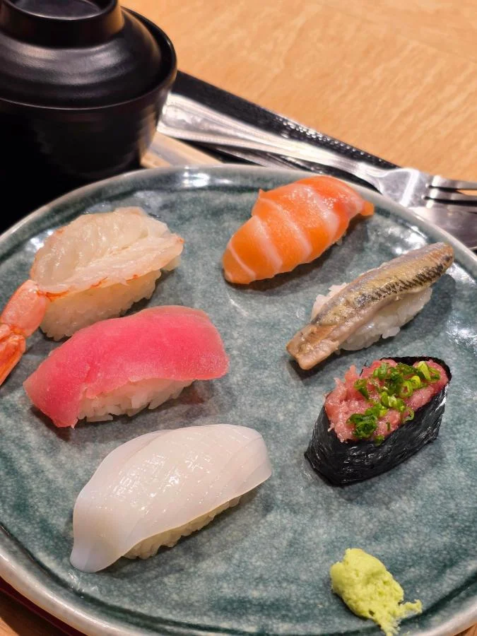 Donki Shokudo ร้านอาหารญี่ปุ่น ราคาย่อมเยา ซ่อนตัวอยู่ในดองกี้ ธนิยะ สีลม