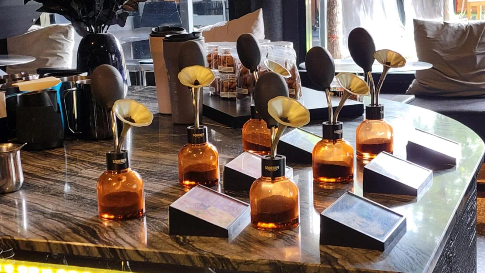 รีวิว Mitte Coffee Roastery คาเฟ่สายลอฟต์เพื่อคอกาแฟ