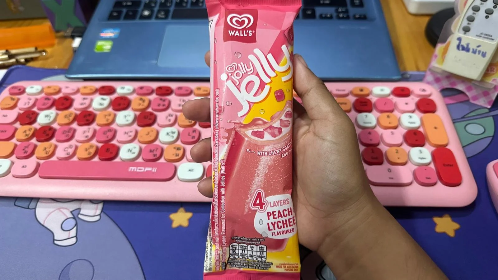 ไอศกรีม Jolly Jelly พีช ลิ้นจี่ กับภารกิจเจลลี่ 4 ชั้น