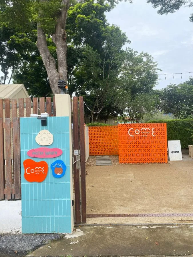 รีวิว Come Escape Cafe คาเฟ่ Pet Friendly ราชพฤกษ์