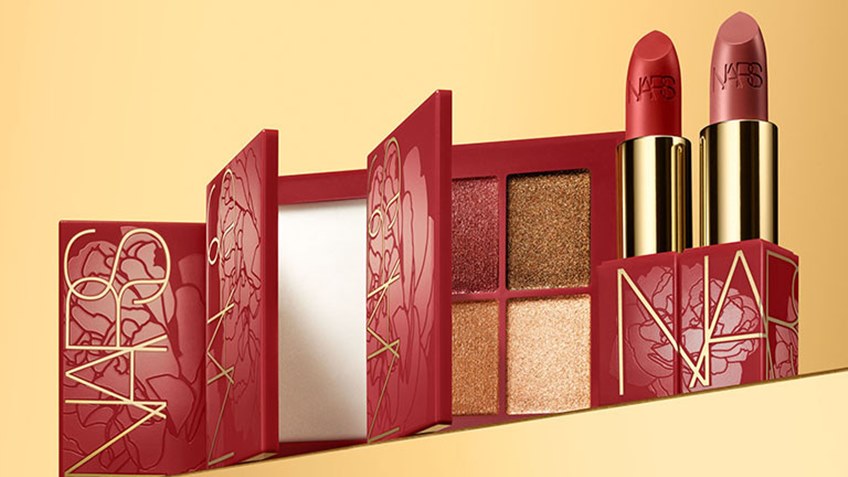 แดงปังๆ รับตรุษจีนไปกับ NARS The Chinese New Year Collection 2021
